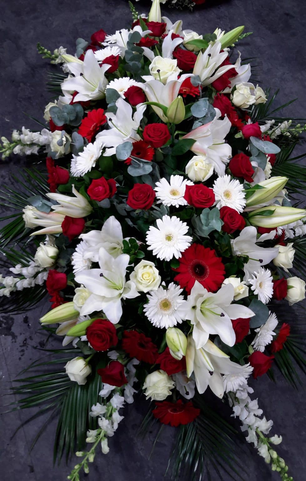 Composition florale dessus de Cercueil - Chaumont, Les Fleurs - Artisan ...