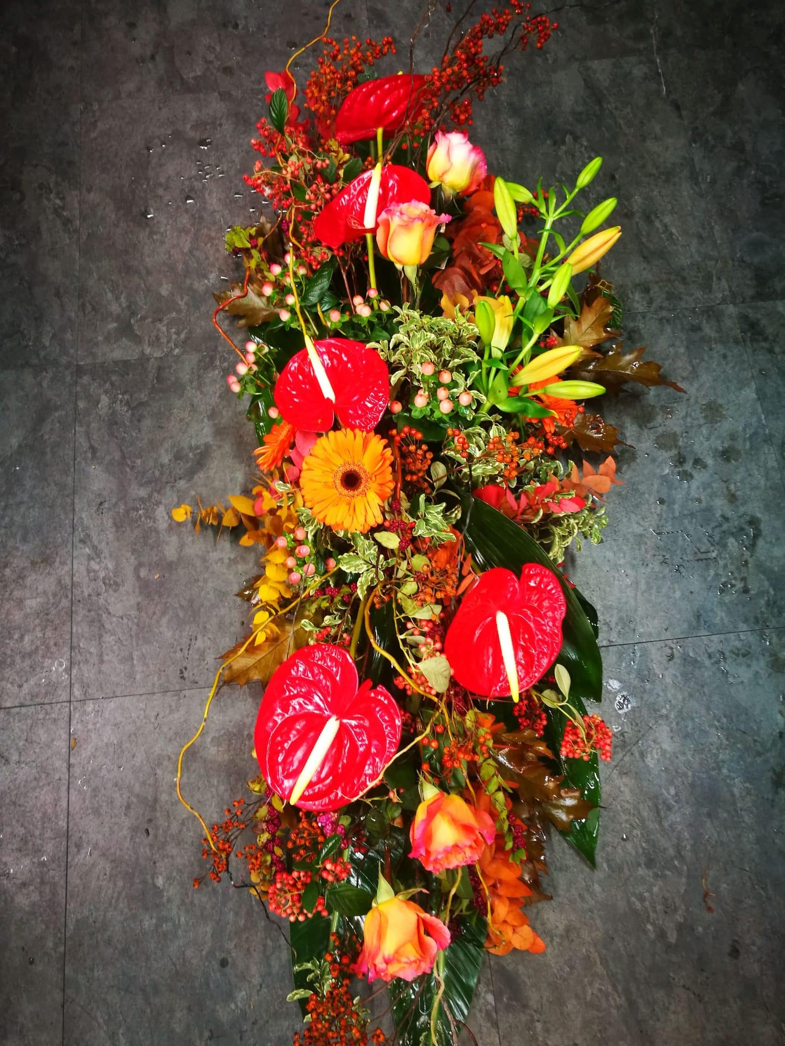 Composition florale dessus de Cercueil - Chaumont, Les Fleurs - Artisan ...